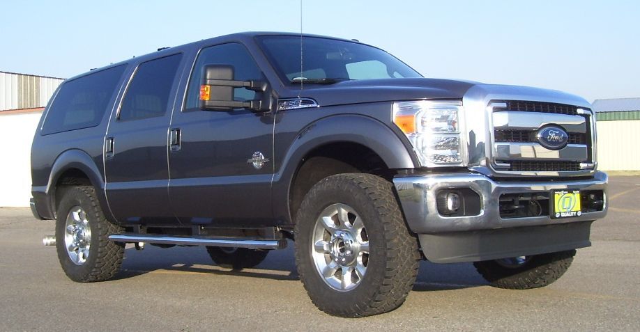 2011 Excursion with rear quarters of an 11 - Ford Truck Enthusiasts Forums