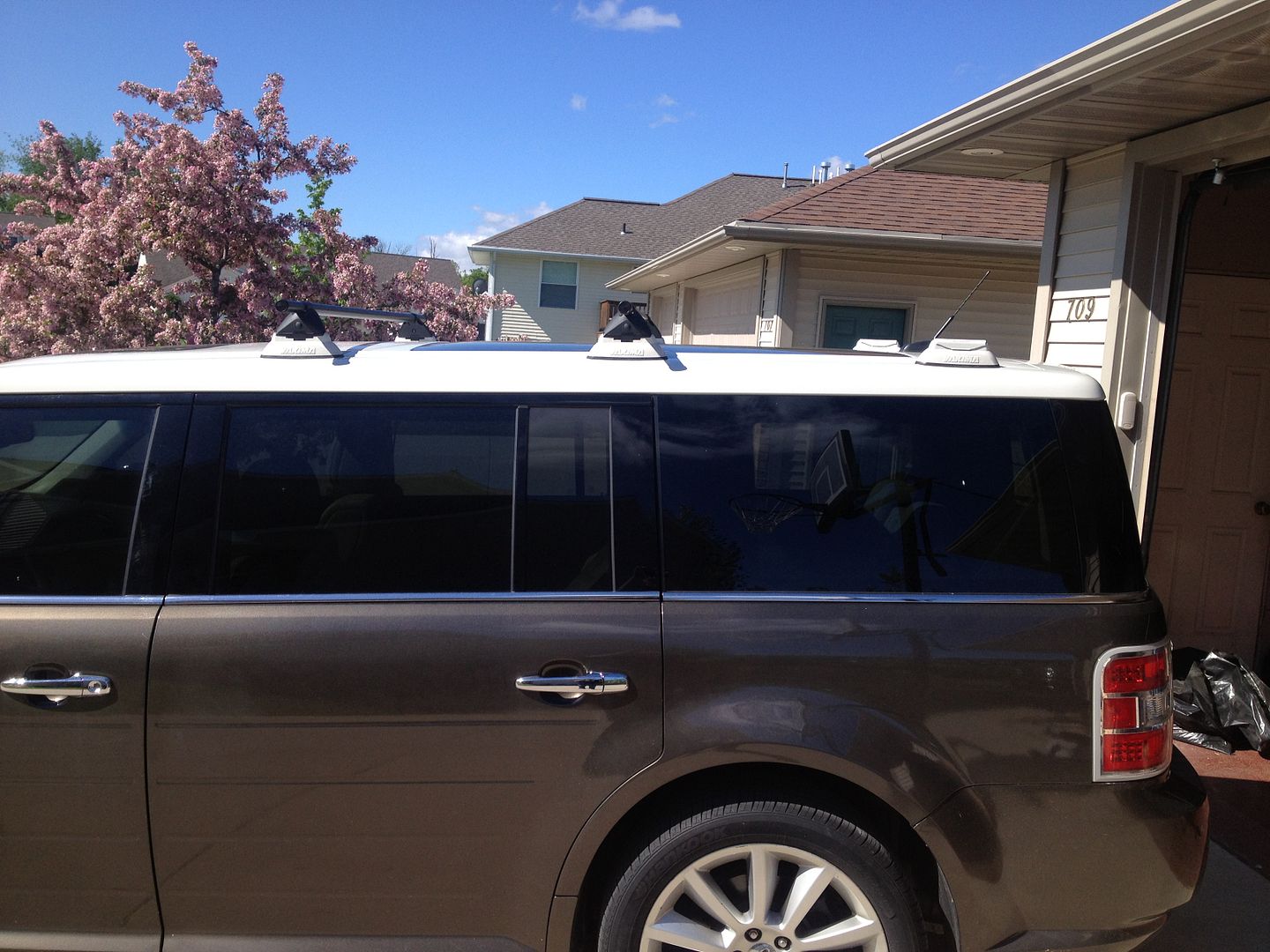 Installed a Roof rack on my Vista Roof Flex - Ford Flex Forum